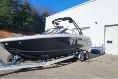 2024 Cobalt R8 Surf| 28' - Novielli Boats