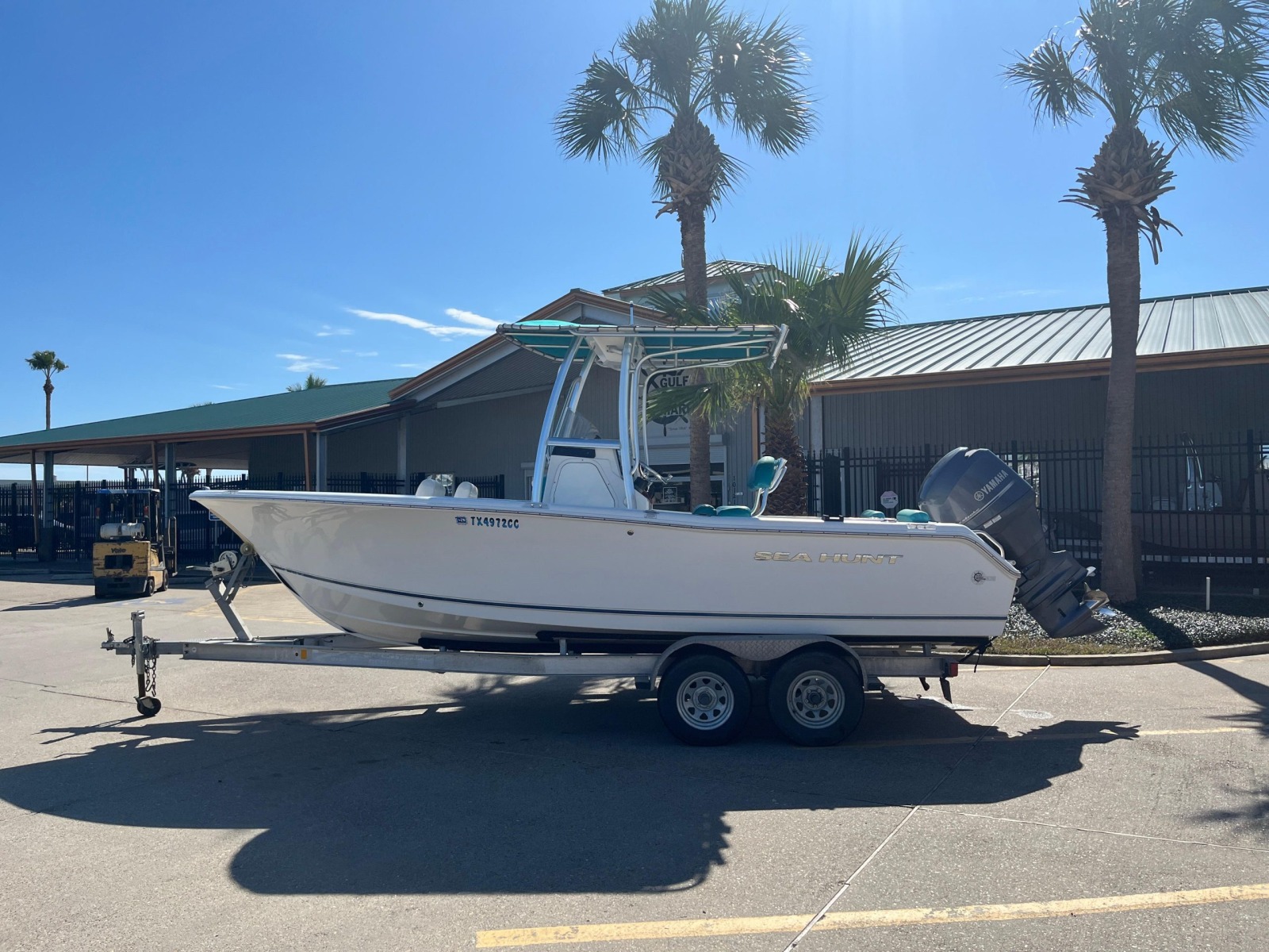 Sea Hunt Triton 210