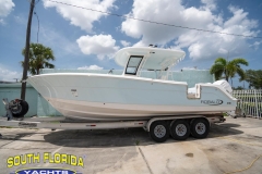2023 Robalo 302| 29' - Novielli Boats